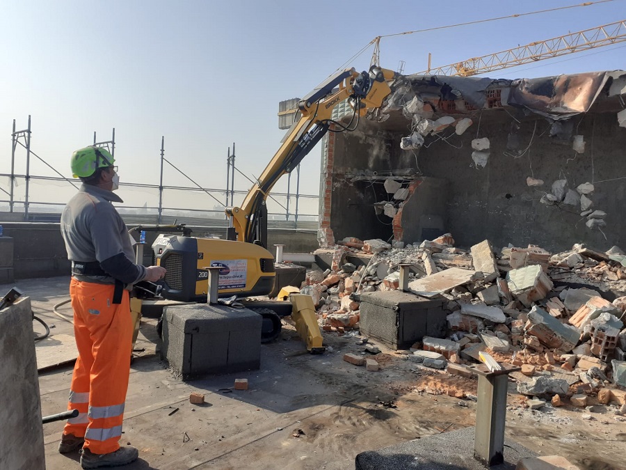 Demolizioni controllate e forometrie e carotaggi professionali con Tep